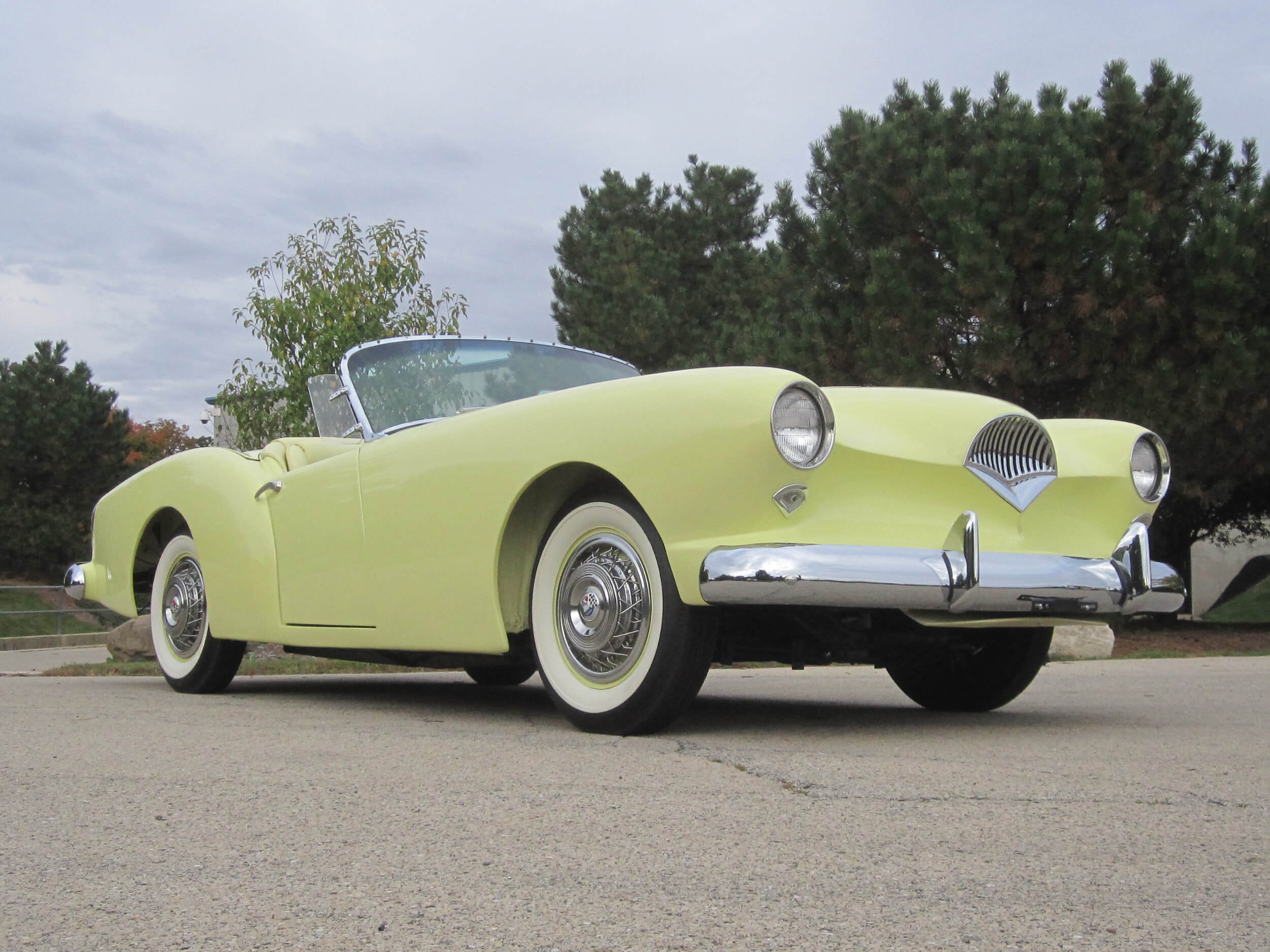 1954 Kaiser Darrin DKF161 Satin Yellow Roadster 161ci/90hp | Frank's ...