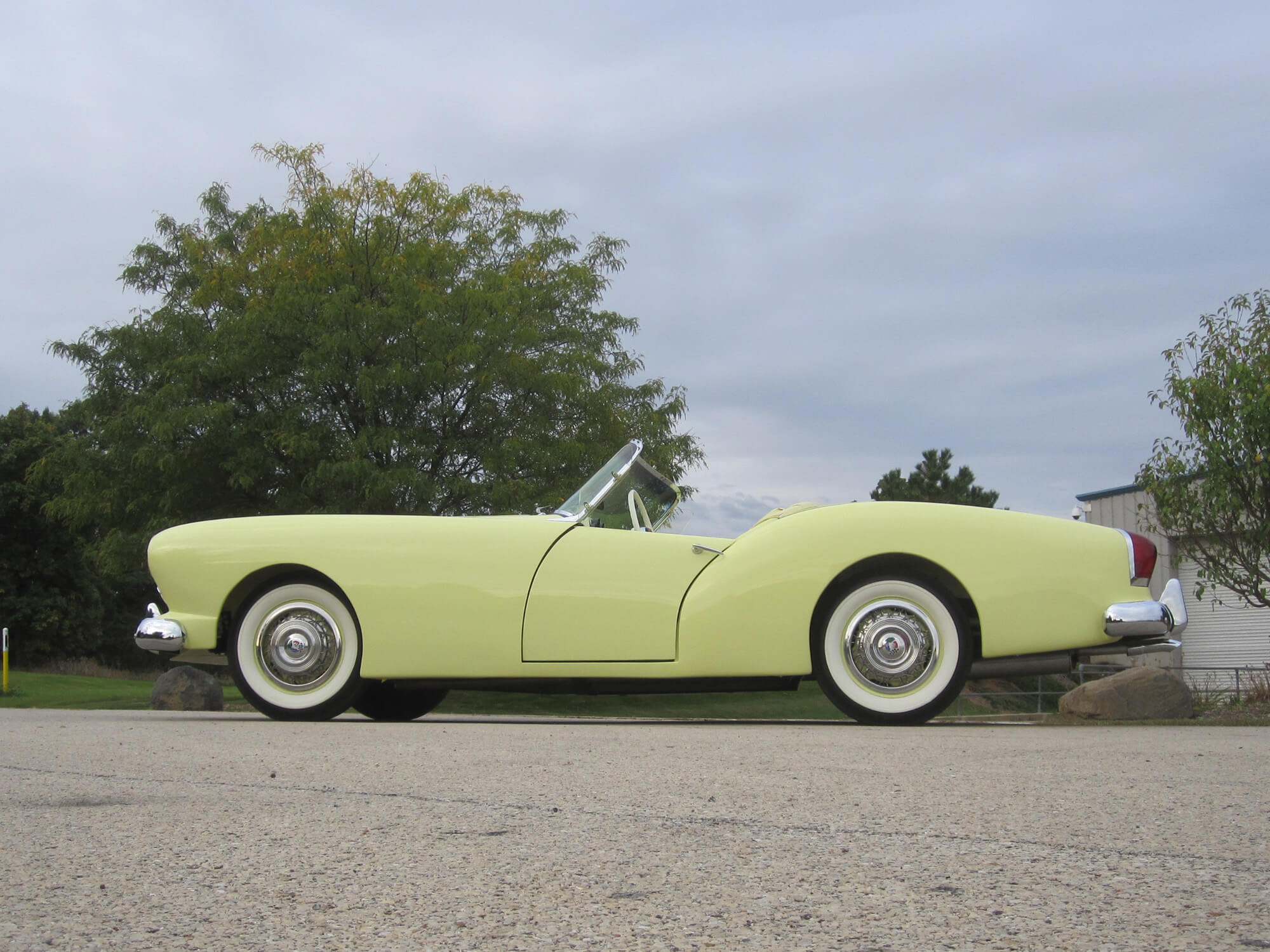 1954 Kaiser Darrin DKF161 Satin Yellow Roadster 161ci/90hp | Frank's ...