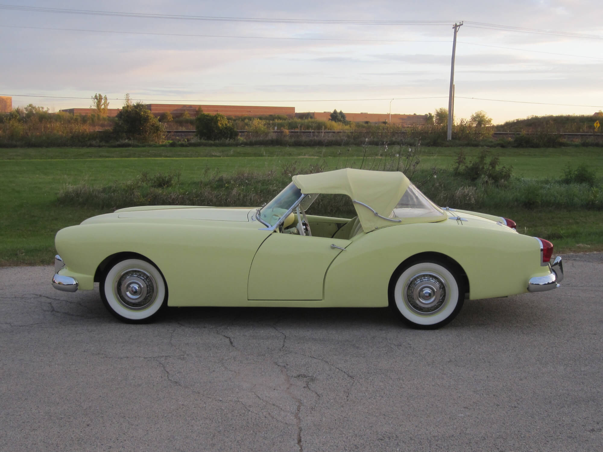 1954 Kaiser Darrin DKF161 Satin Yellow Roadster 161ci/90hp | Frank's ...