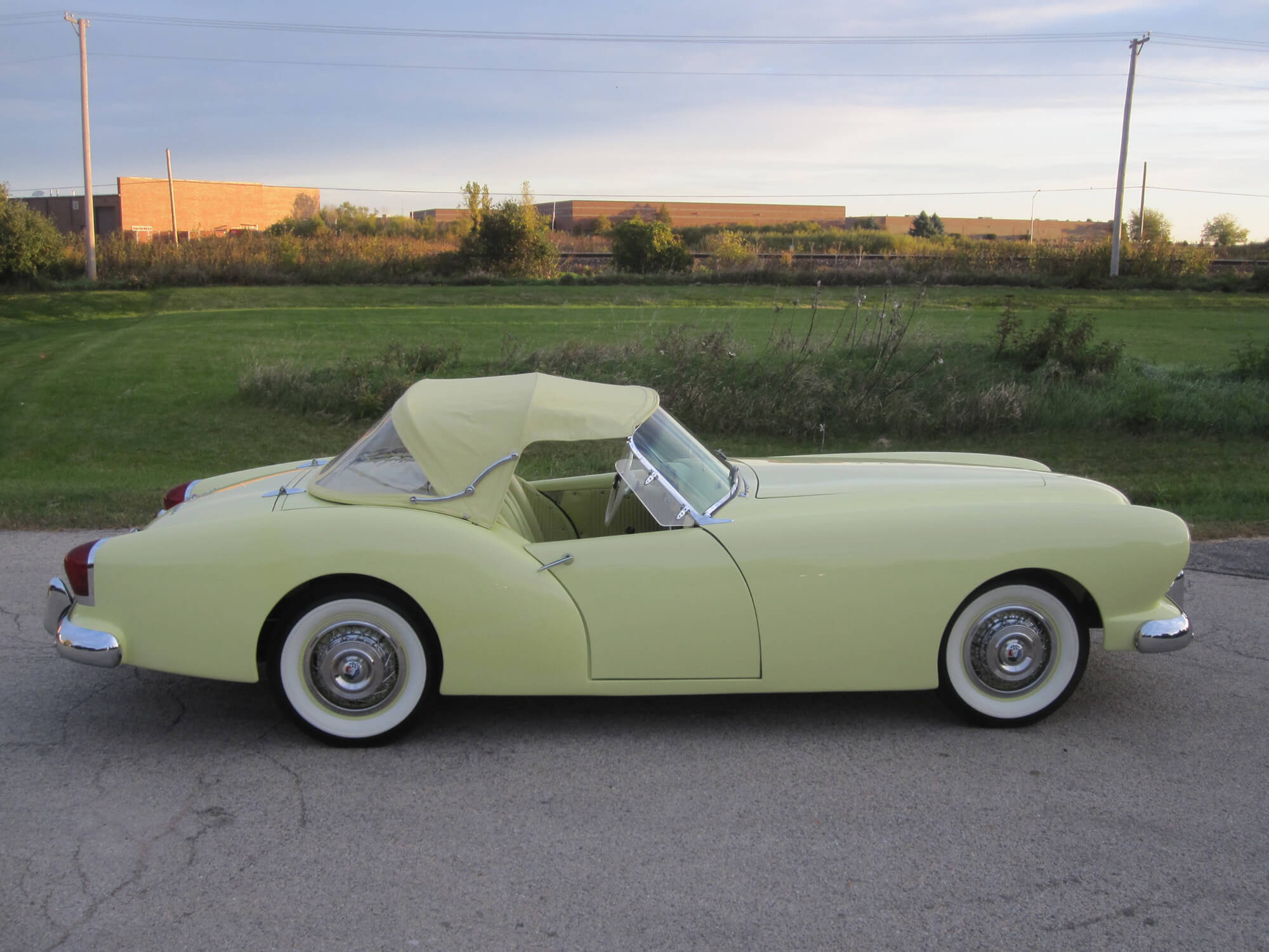 1954 Kaiser Darrin DKF161 Satin Yellow Roadster 161ci/90hp | Frank's ...