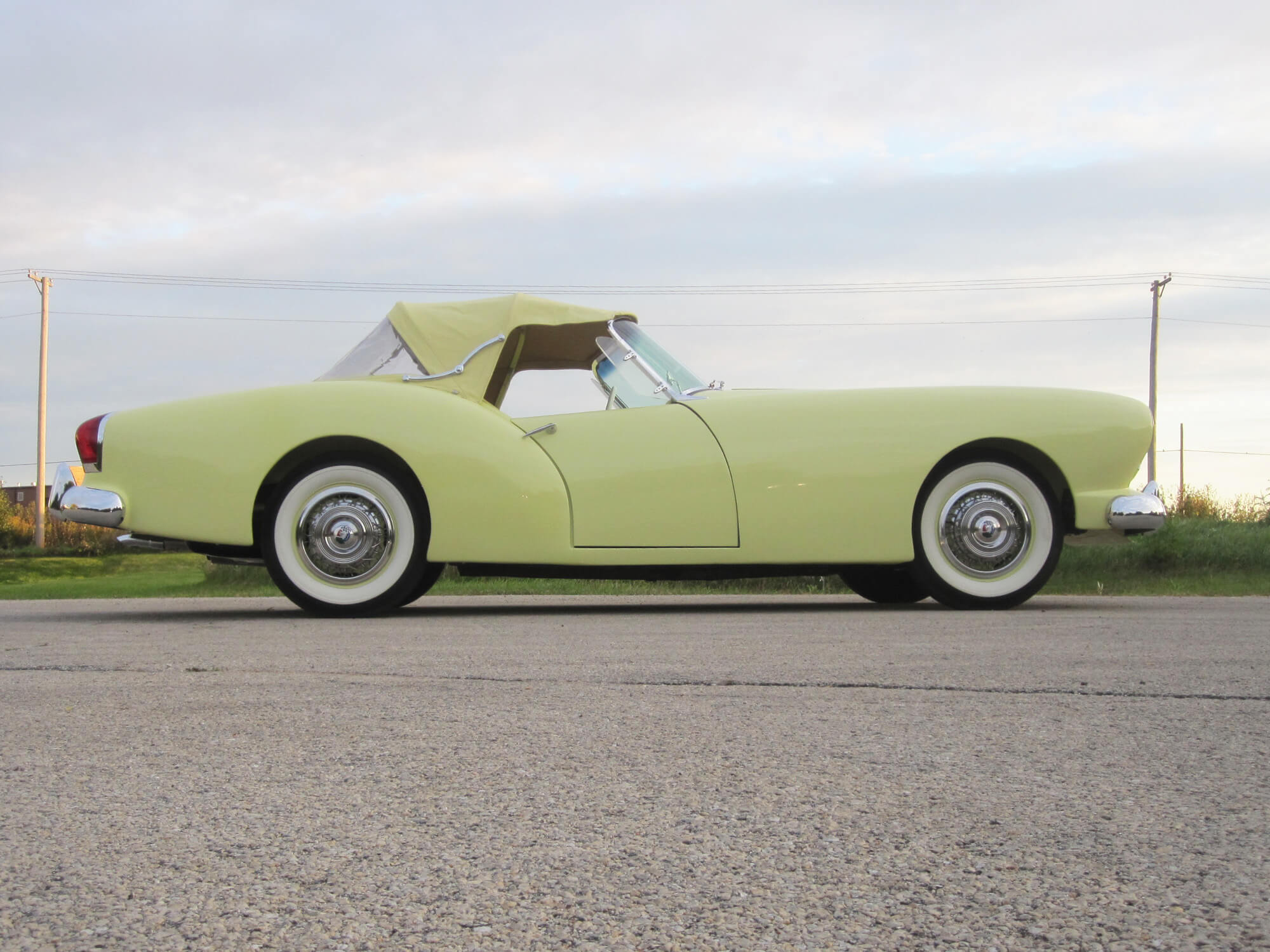 1954 Kaiser Darrin DKF161 Satin Yellow Roadster 161ci/90hp | Frank's ...