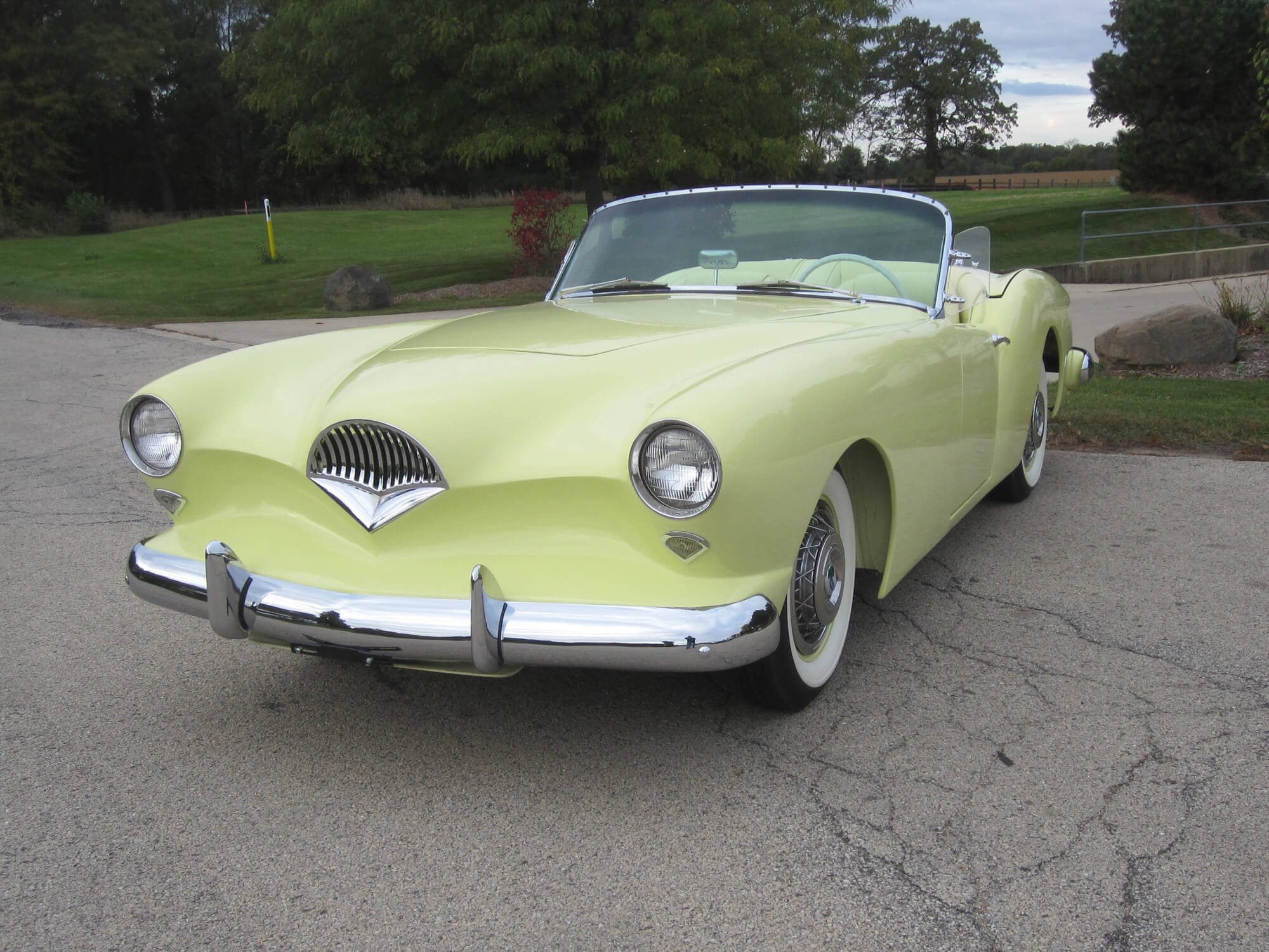 1954 Kaiser Darrin DKF161 Satin Yellow Roadster 161ci/90hp | Frank's ...