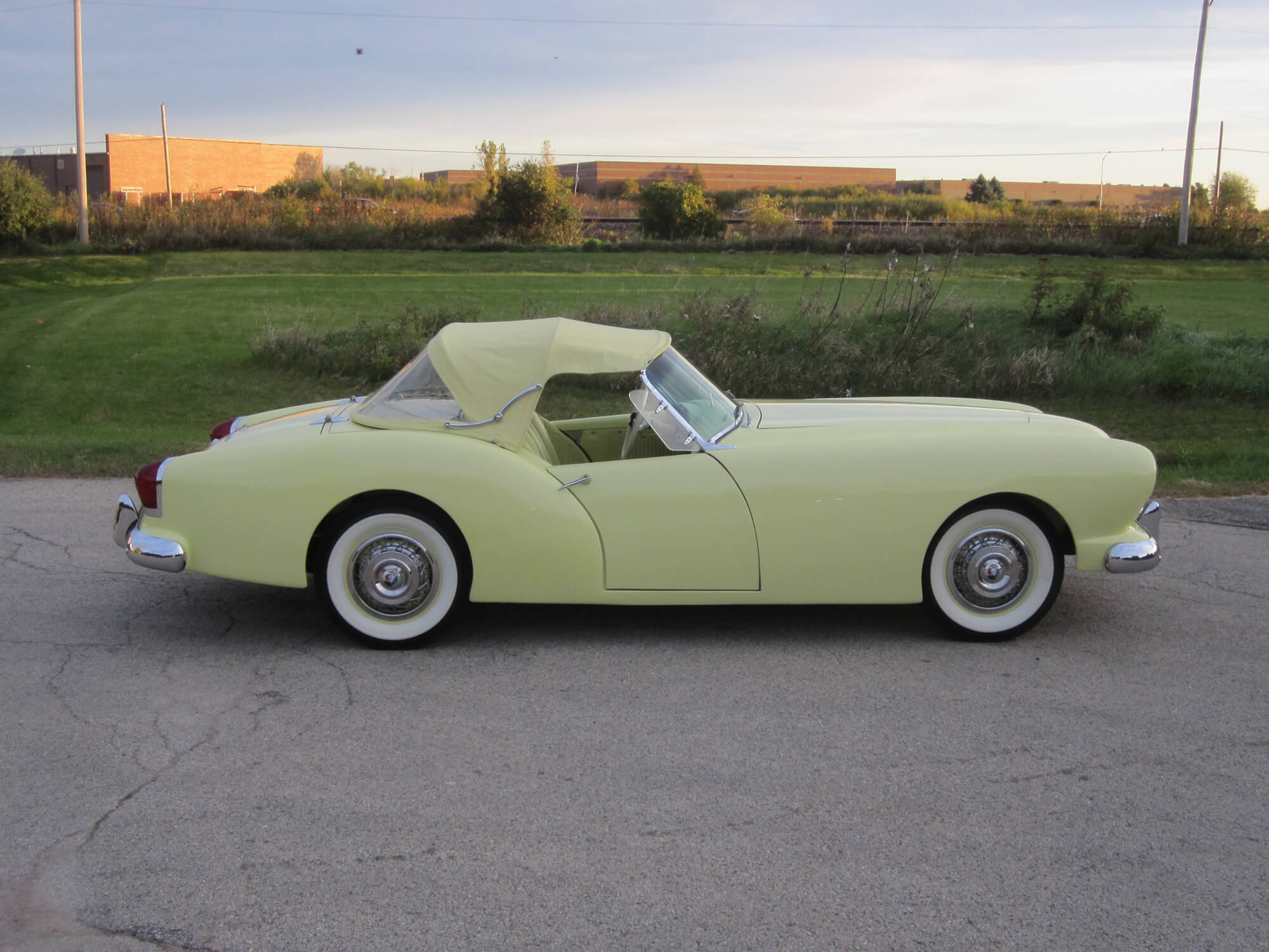 1954 Kaiser Darrin KF161 Satin Yellow Roadster 161ci/90hp | Frank's ...